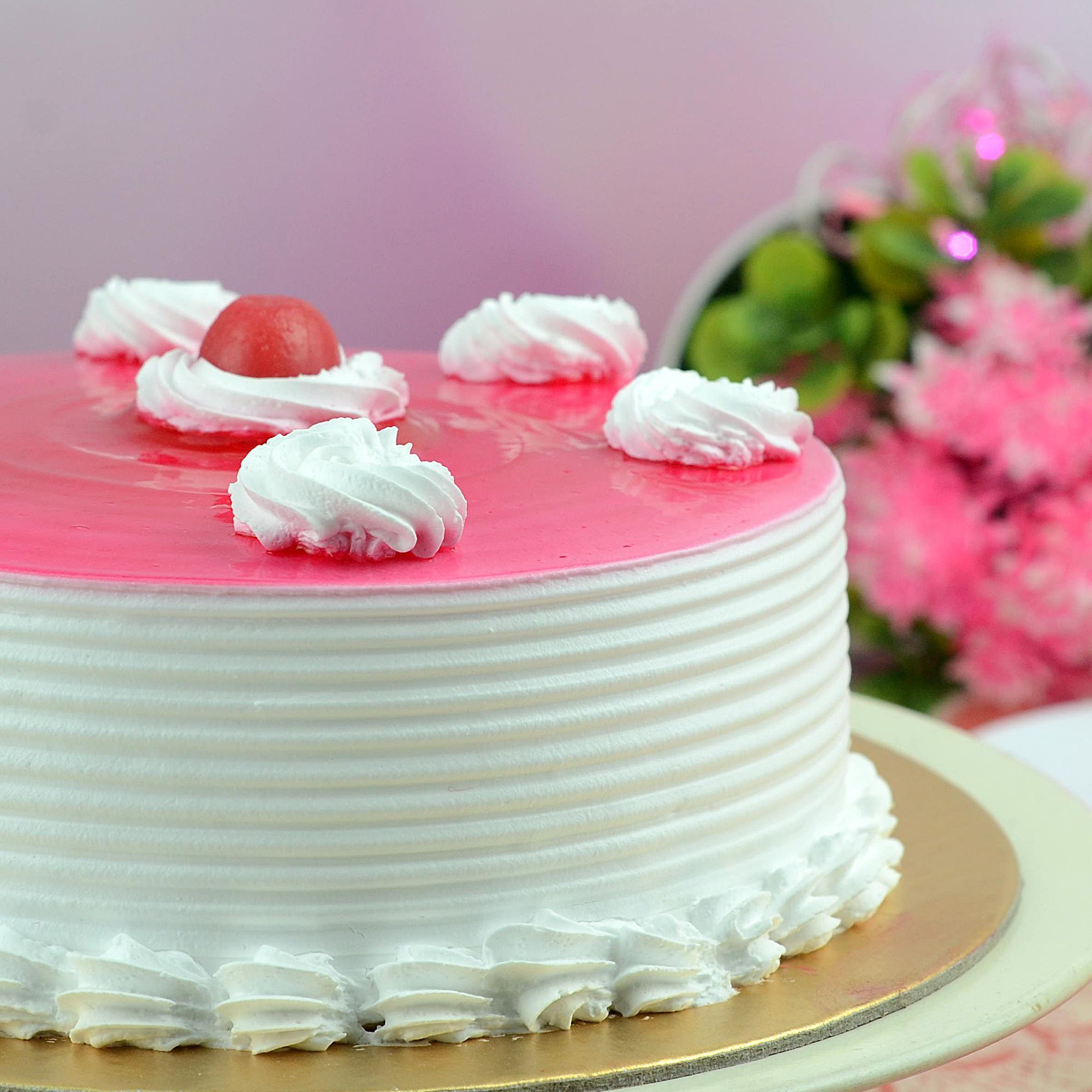 Strawberry Cake - 1/2 Kg. | Cakes to Moga
