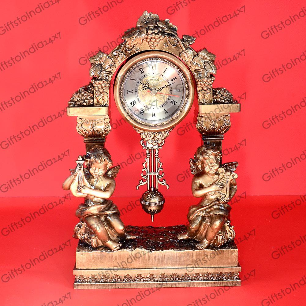 Classic Table Clock, Show Pieces