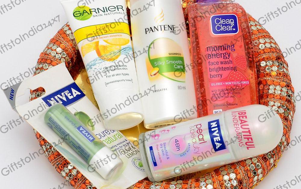 Beauty Hamper in a Handmade Tray | Cosmetics