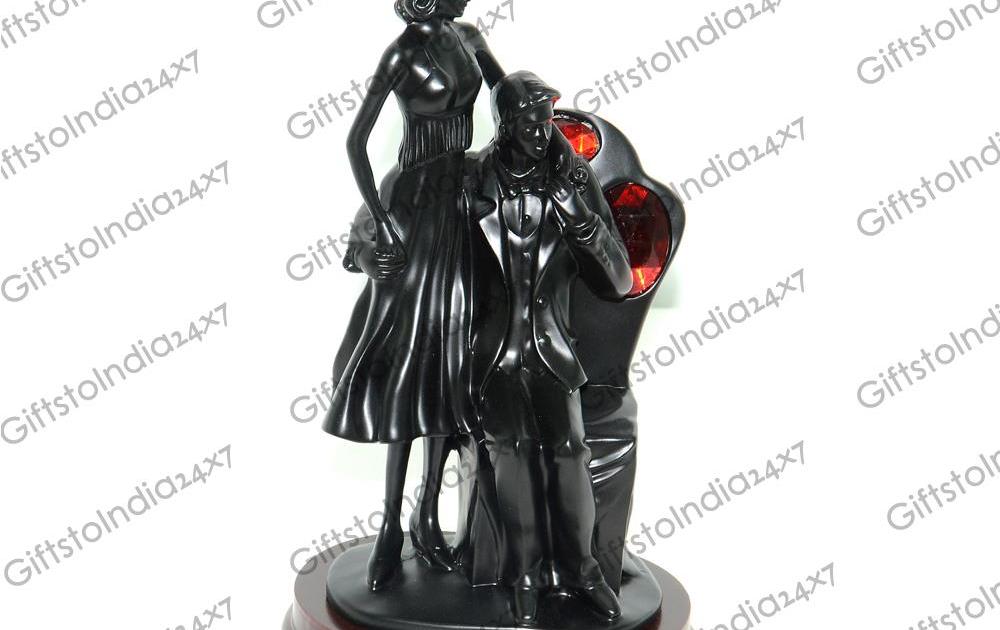 Spectacular Show Piece, Show Pieces