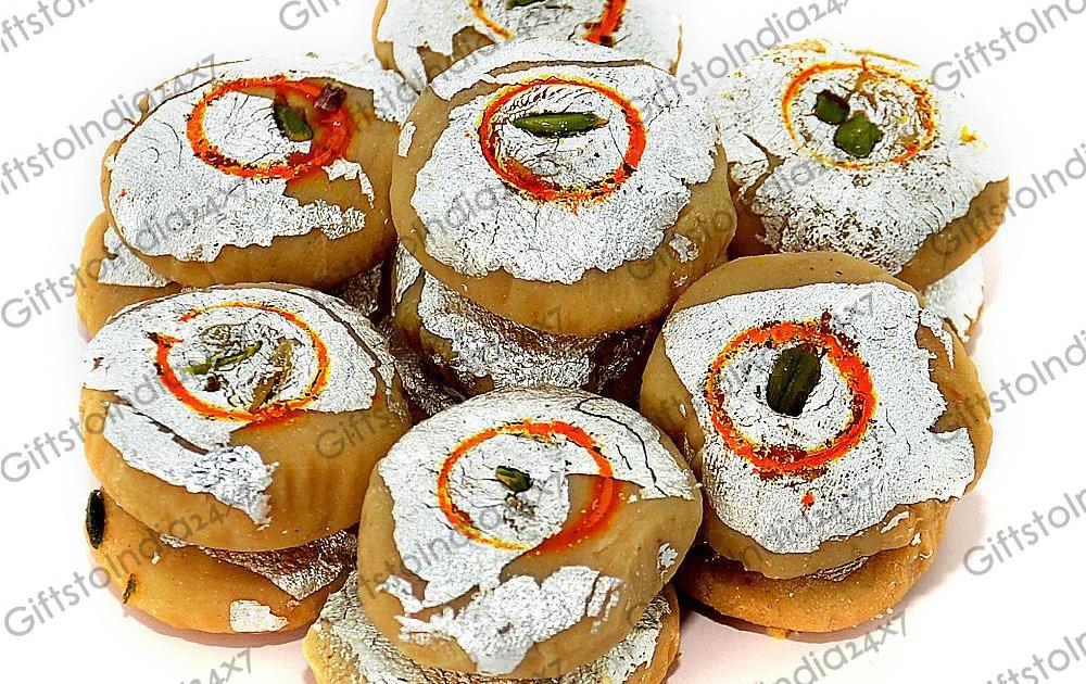 Tempting Mawa Bati 1kg, Sweets