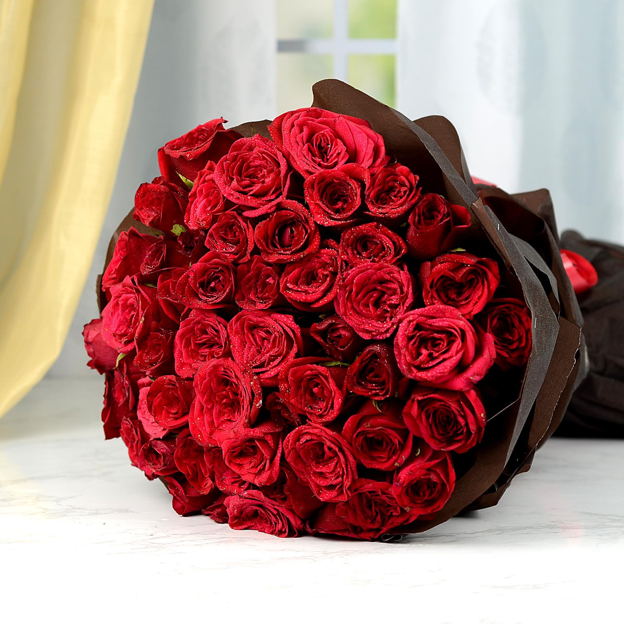 Exclusive Hot Red Roses | Roses to India
