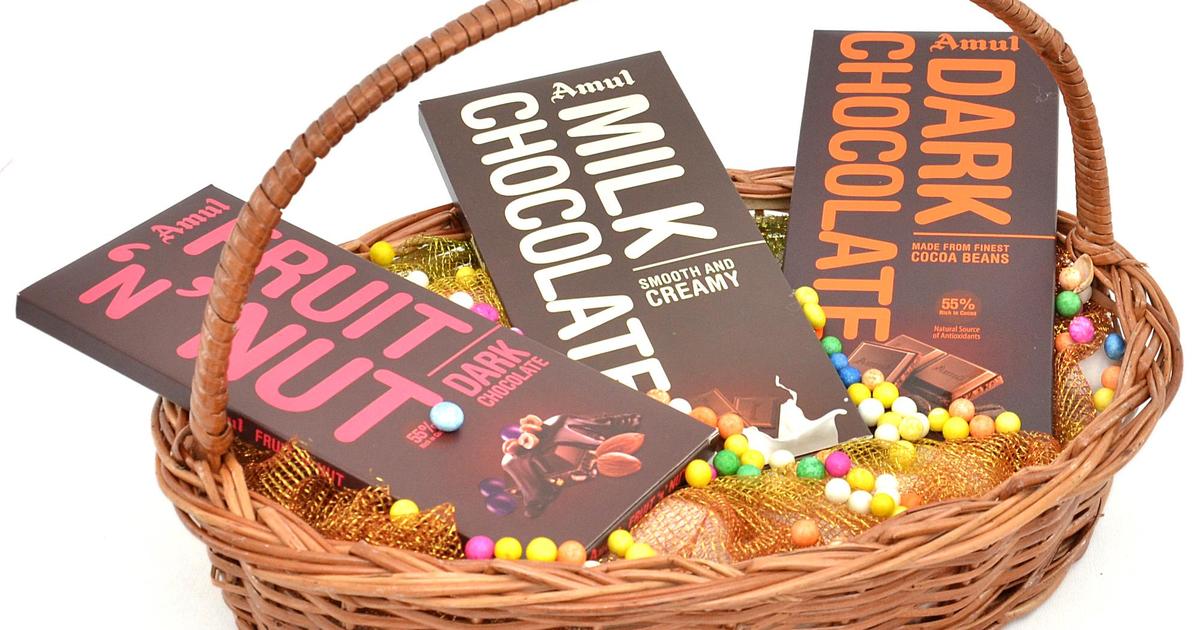 Different Flavored Amul Chocolates in a Basket | Gift Baskets