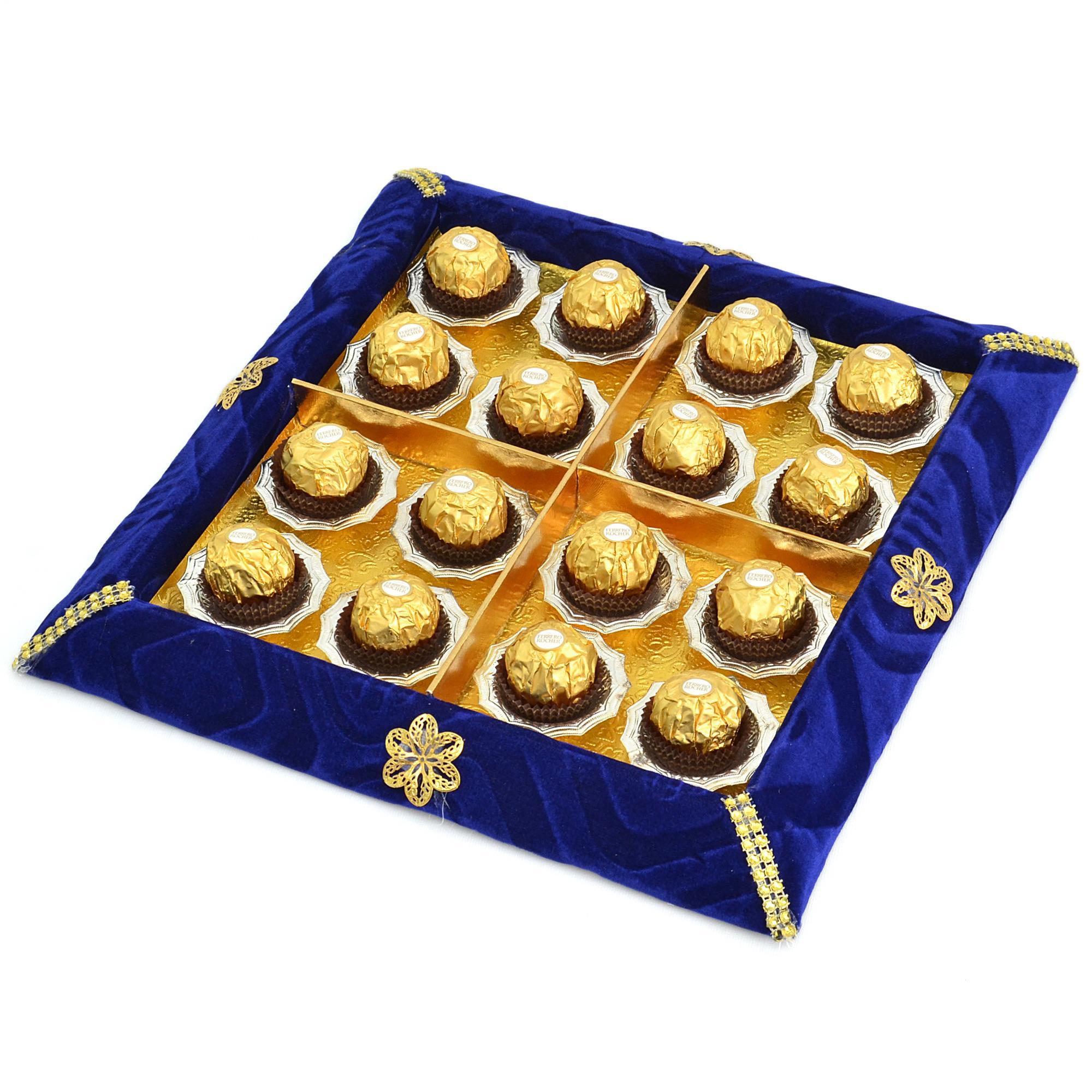 Tray of Sixteen Ferrero Rocher, Thalis