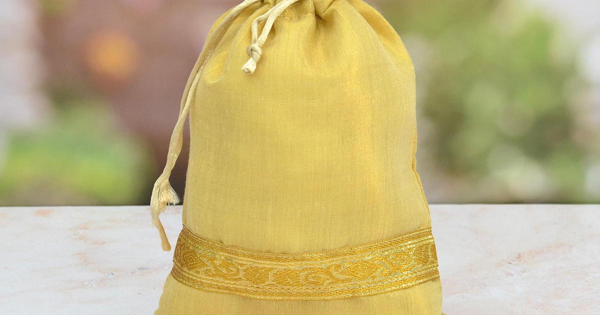 Golden Potli Bag | Gift Boxes