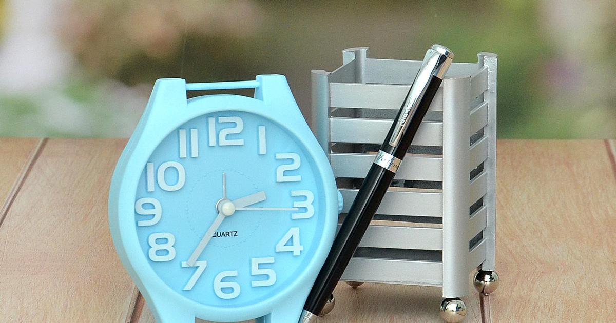 Watch with Pen & Pen Stand | Clocks