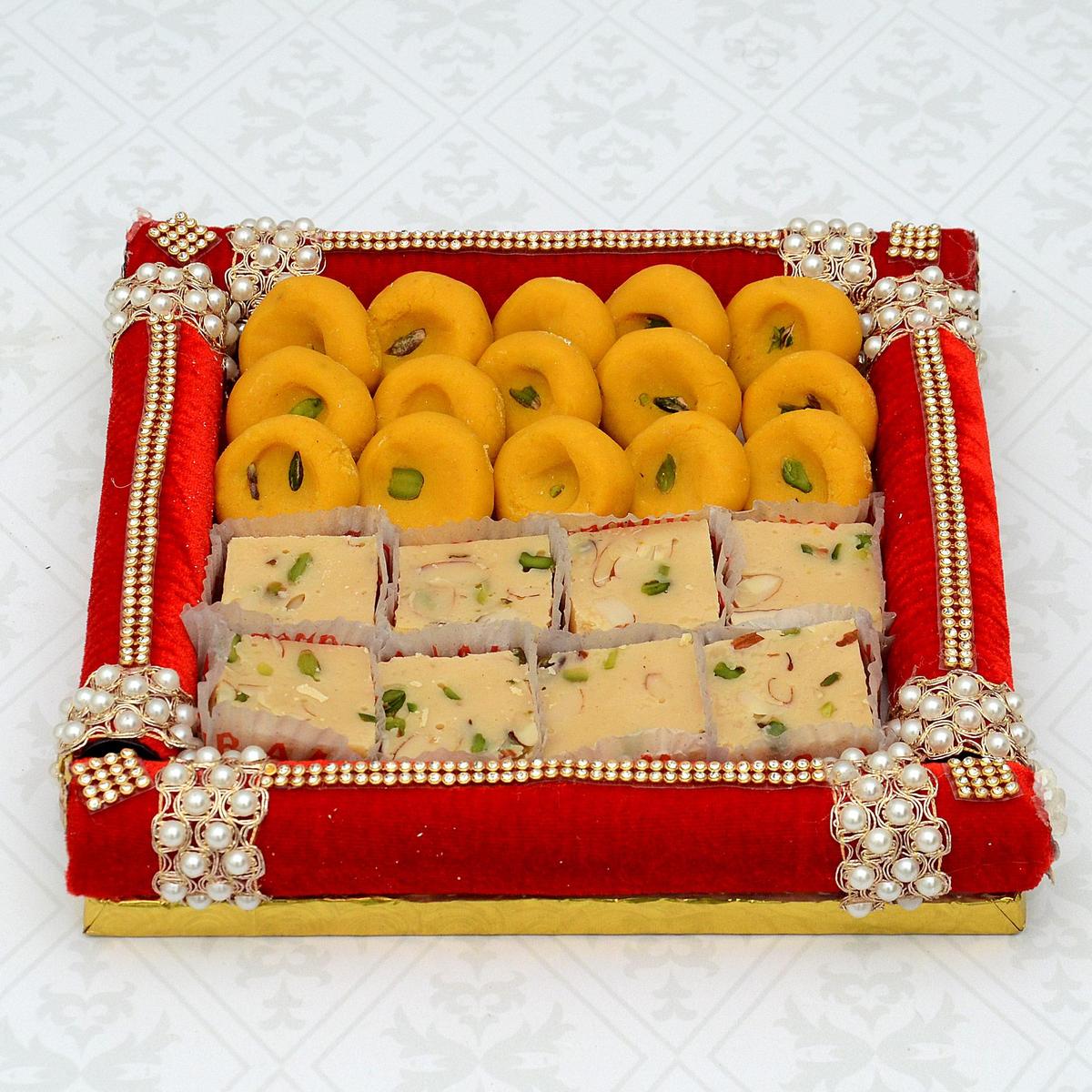 Peda & Mawa Pista Barfi Thali | Mithai Hamper