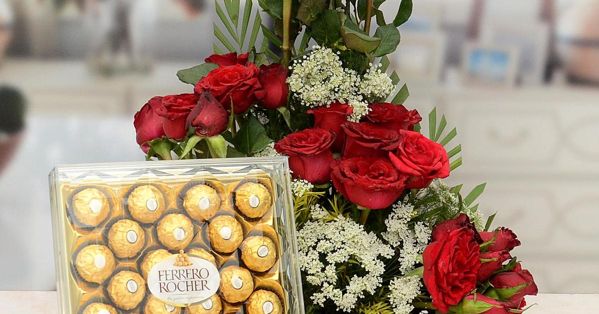 Ferrero Rocher & Roses | Flowers, Chocolates