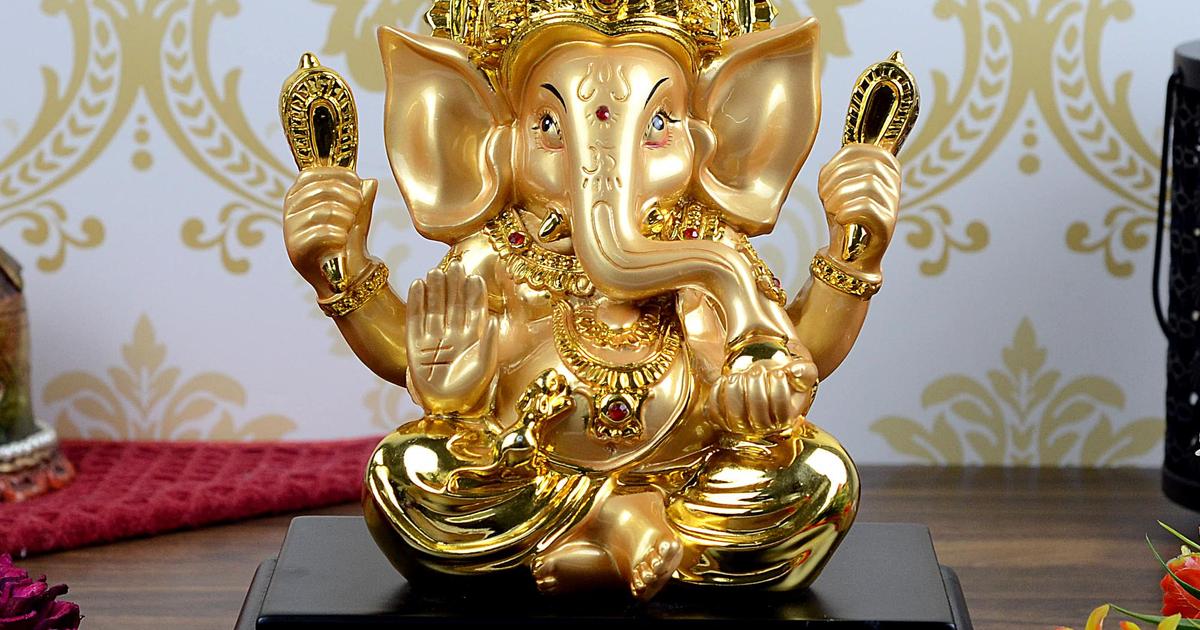 Golden Ganapati on Pedestal, Show Pieces