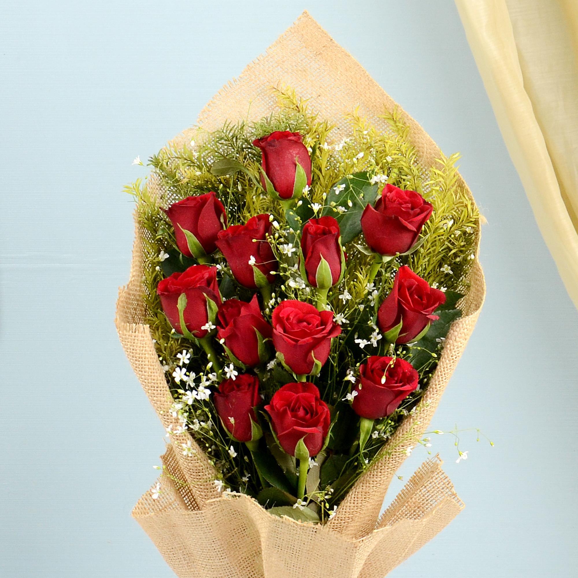 Jute Bouquet of Red Roses | Roses to India