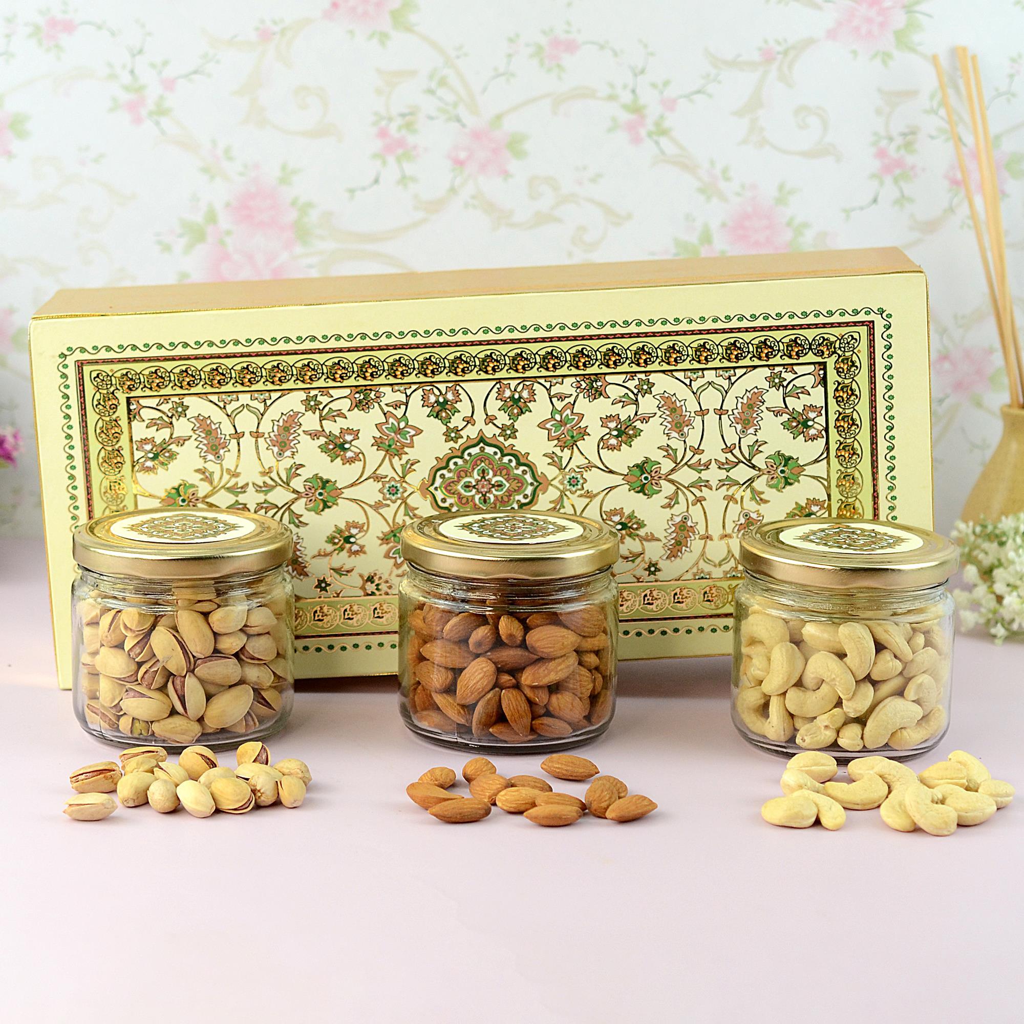 Luxurious Box of Dry Fruits, Dry Fruits Hampers