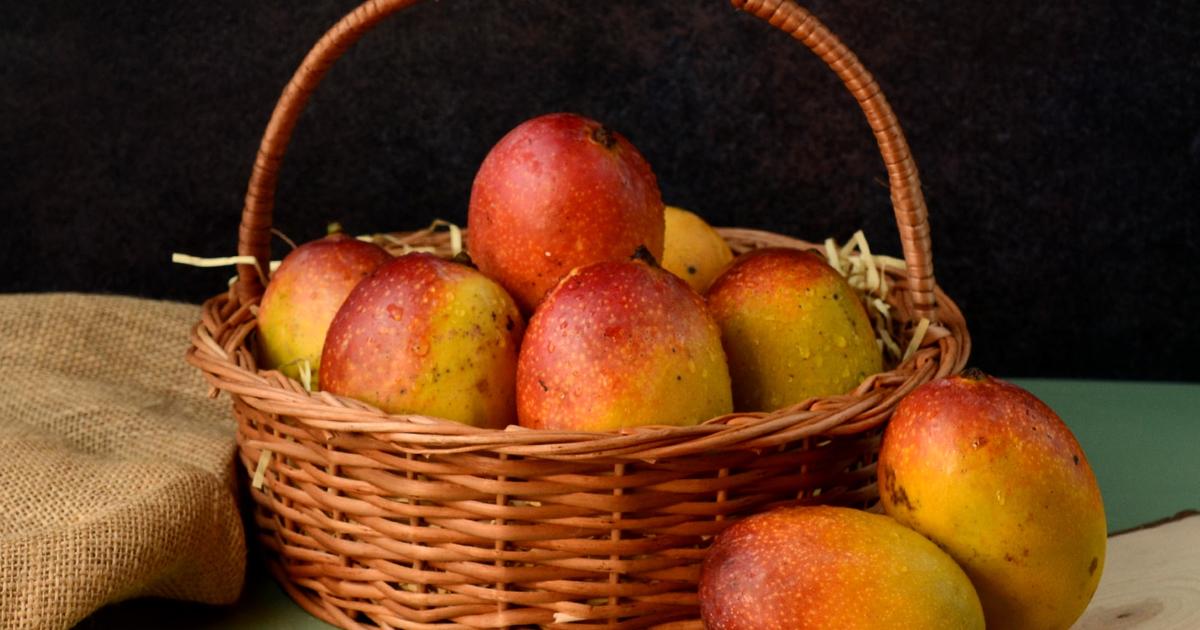 Alphonso Mangoes | Fruits