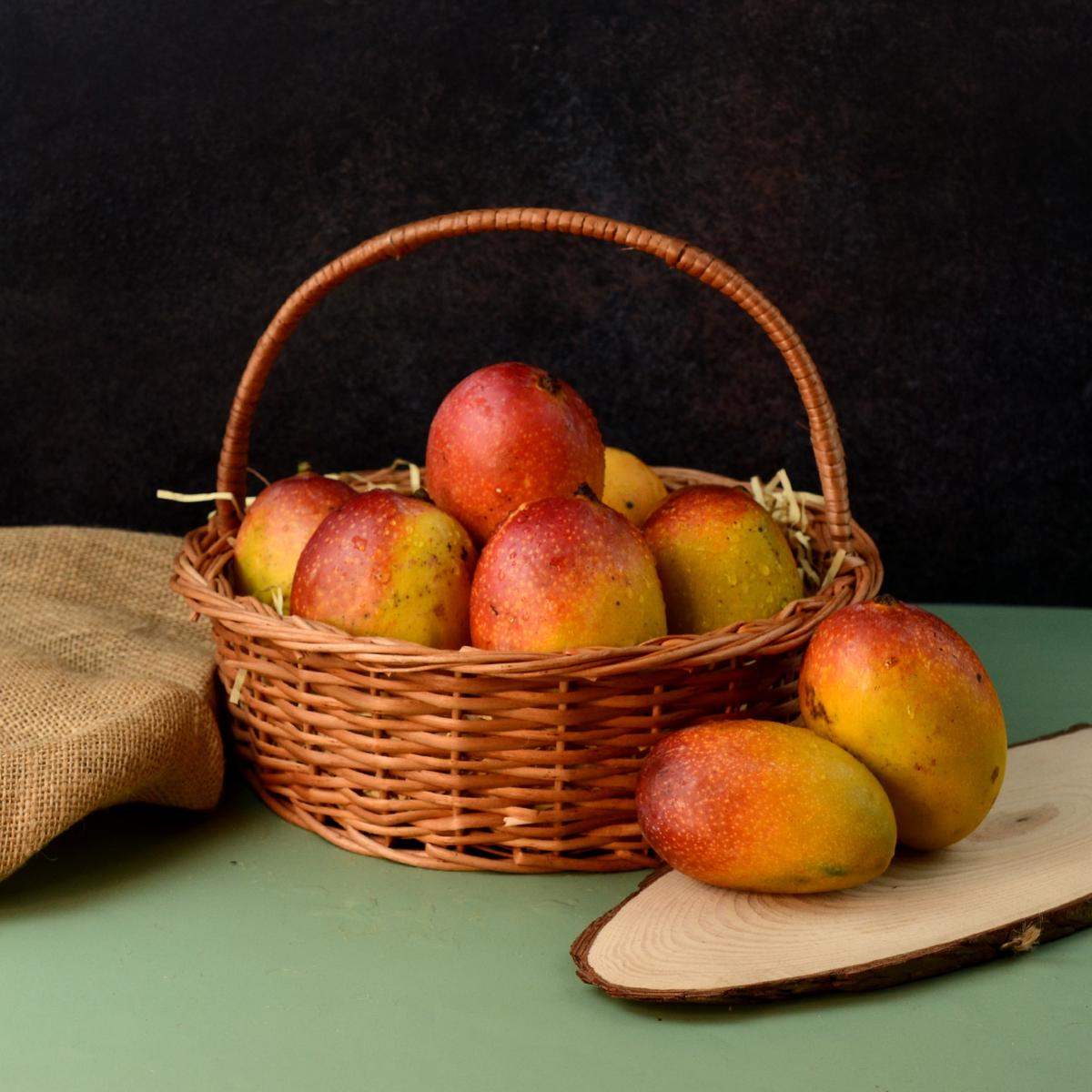 Alphonso Mangoes | Fruits