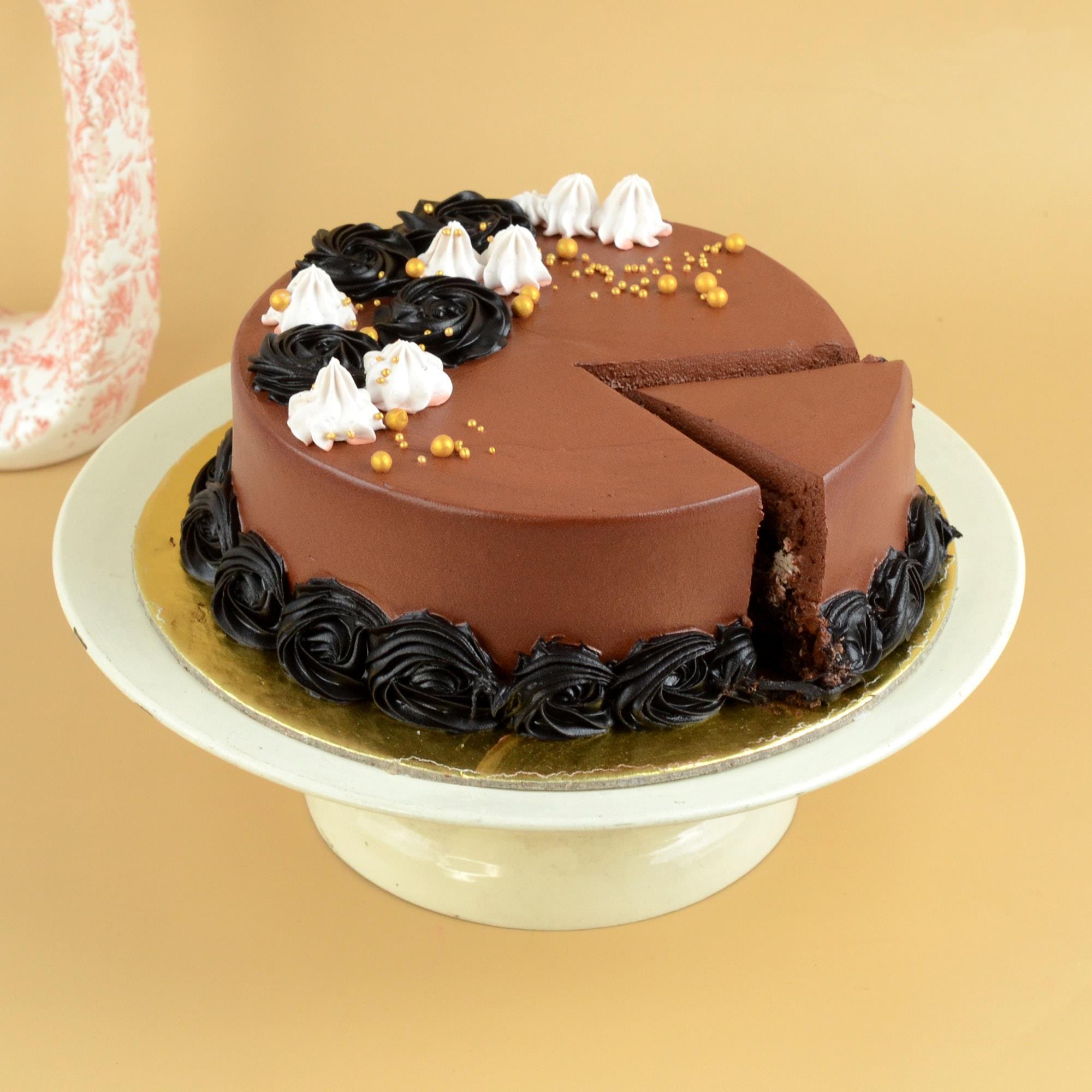 Designer Round Chocolate Cake 1/2kg | Cakes