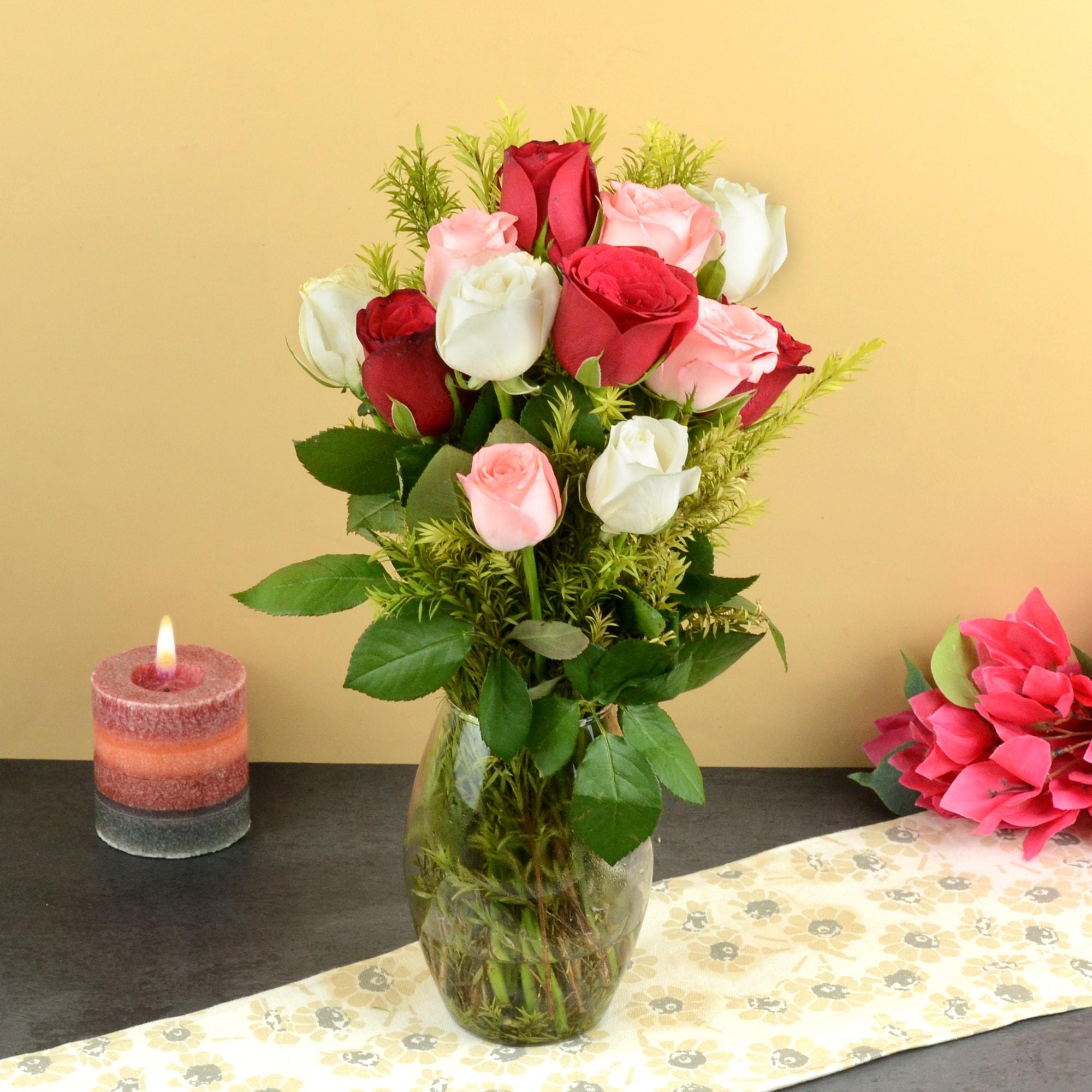 Mixed Roses in a Vase | Roses to India