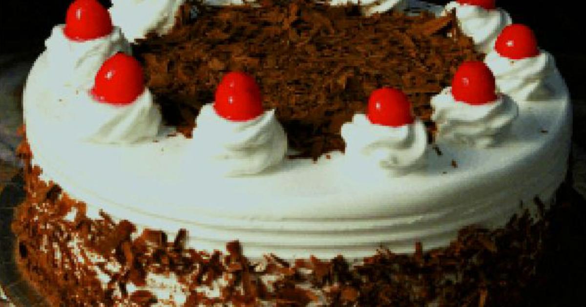 The Centre Court Black Forest Cake 1kg | The Centre Court