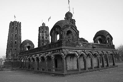 Send Flowers & Cakes to Beed