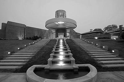 Send Colors & Pichkaris to Sohna