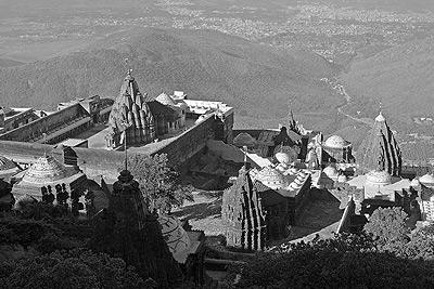 Send Personalized Gifts to Visnagar